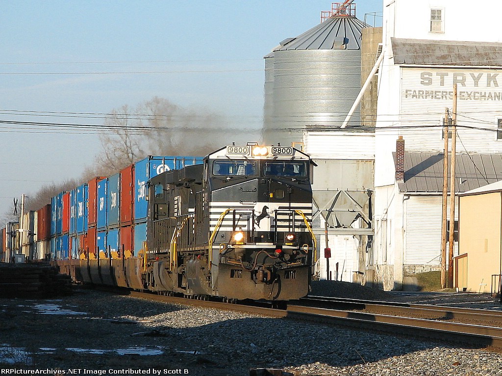 NS 9800 24Z